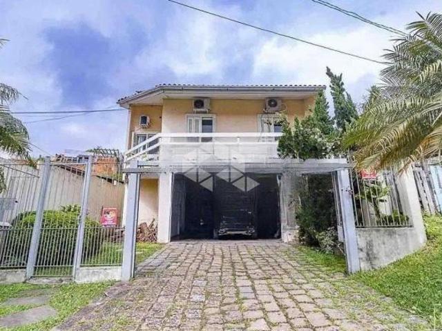Casa sobrado com 3 dormitórios à venda, 285 m²