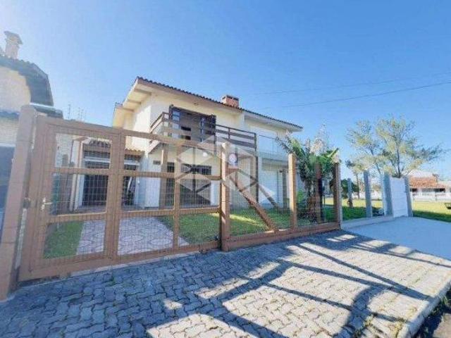 Casa Sobrado com 3 dormitórios sendo 1 suíte mobiliado com Vista Mar em Capão da