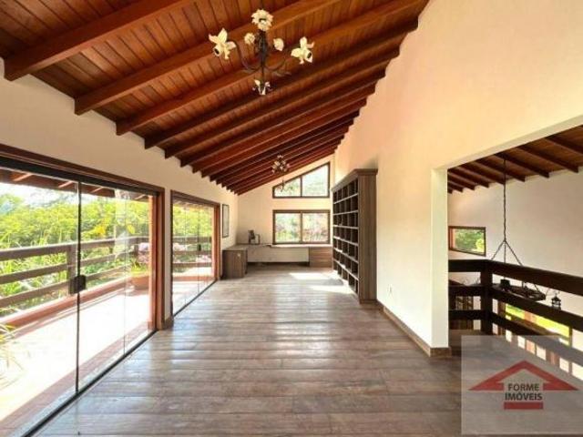 Casa Sobrado com 3 Suítes com 498,57m² à venda por R$ 1.800.000,00 ou locação por R$ 14.500,00 no