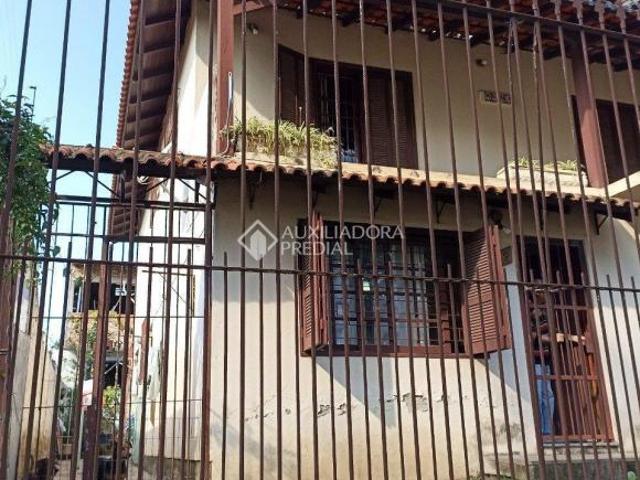 Casa Sobrado com 3 quartos e 1 suíte, 3 vagas no Parque Santa Fé