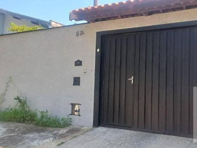 Casa sobrado com 3 quartos, sendo 1 suíte à venda, 179 m² por R$ 730.000 Vila Nova Jundiainópolis