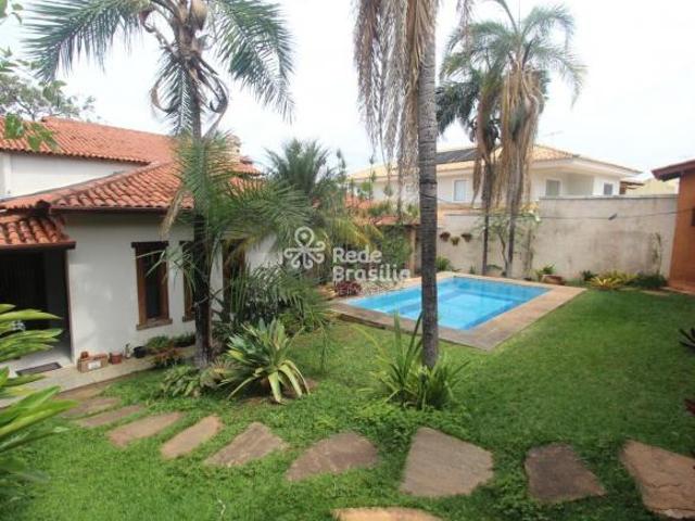 Casa Sobrado com 4 quartos à venda Jardim Botânico não aceita financiamento FGTS avalia permuta troc