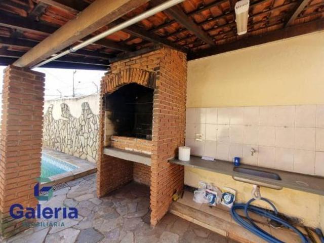 Casa sobrado com 4 quartos para alugar, 290m² Vila Ana Maria