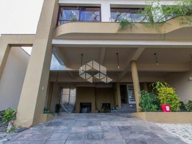 CASA SOBRADO COM 8 DORM NO BAIRRO JARDIM ITU EM PORTO ALEGRE