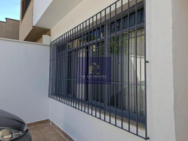 Casa Sobrado comEdícula à venda!