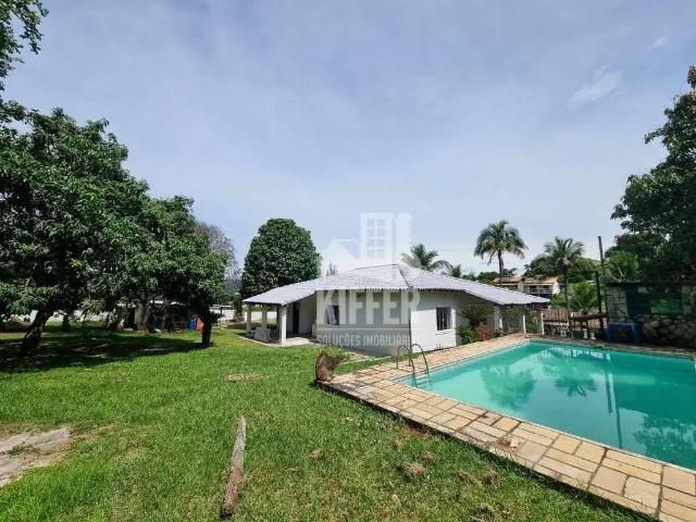 Casa / Sobrado Comercial para Locação em Maricá/RJ Condado de Maricá 3 Quartos