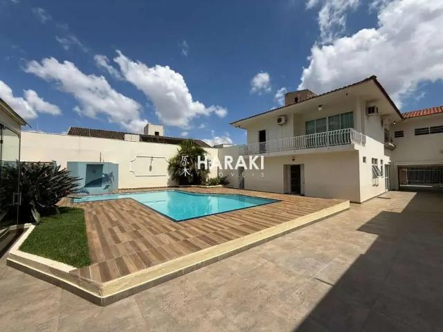 Casa / Sobrado Comercial para Locação em Maringá/PR Zona 05 6 Quartos