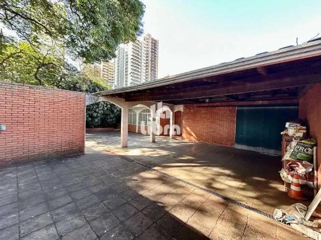 Casa / Sobrado Comercial para Locação em Maringá/PR Zona 02 3 Quartos