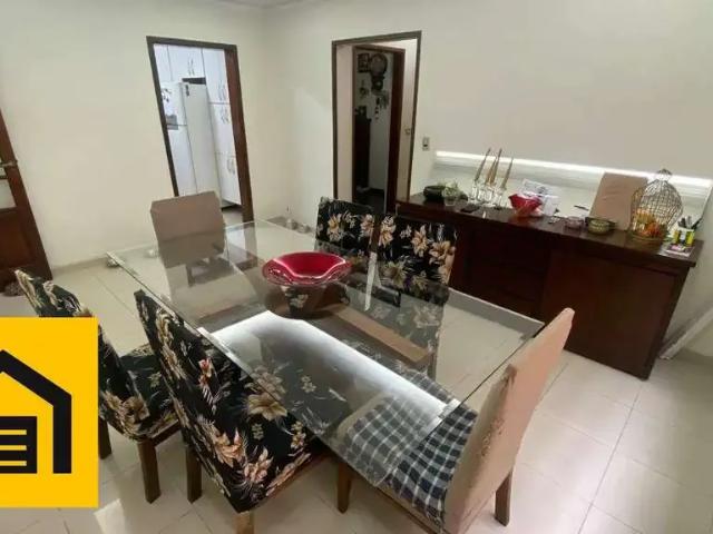 Casa / Sobrado Comercial para Locação em Mauá/SP Vila Dirce 4 Quartos
