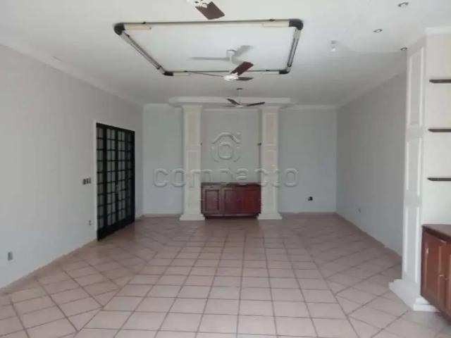 Casa / Sobrado Comercial para Locação em Mirassol/SP Santa Casa