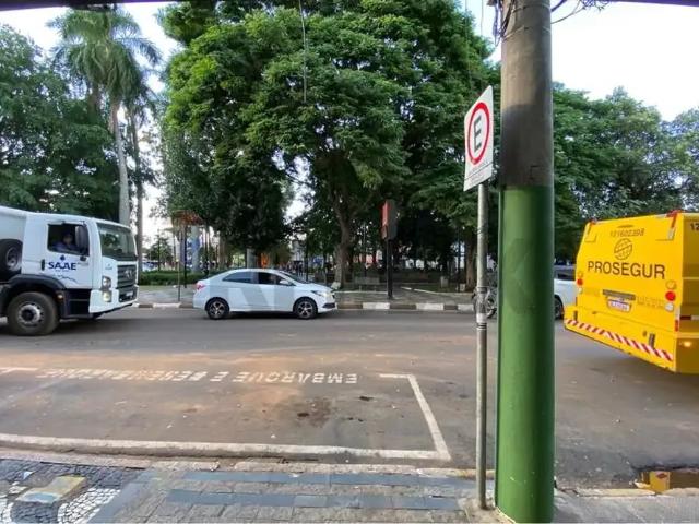 Casa / Sobrado Comercial para Locação em Mogi Mirim/SP Centro
