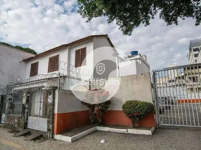 Casa / Sobrado Comercial para Locação em Niterói/RJ Centro