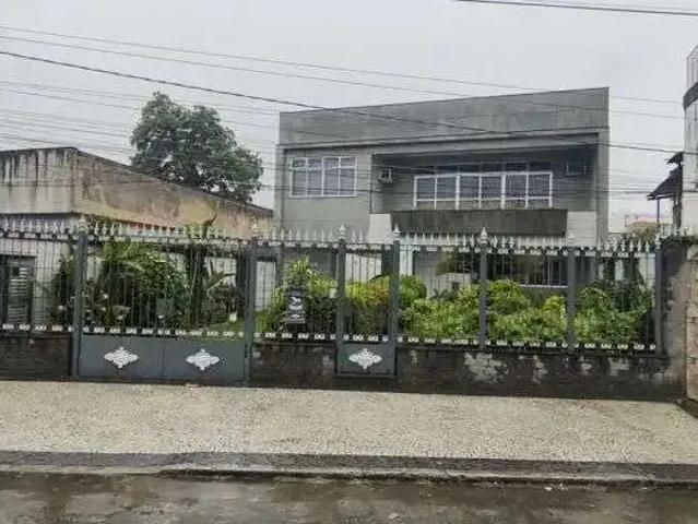 Casa / Sobrado Comercial para Locação em Nova Iguaçu/RJ Metrópole 11 Quartos
