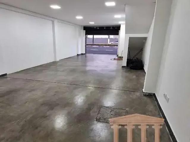 Casa / Sobrado Comercial para Locação em Osasco/SP Km 18