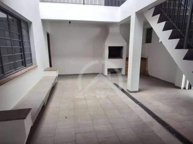 Casa / Sobrado Comercial para Locação em Atibaia/SP Centro