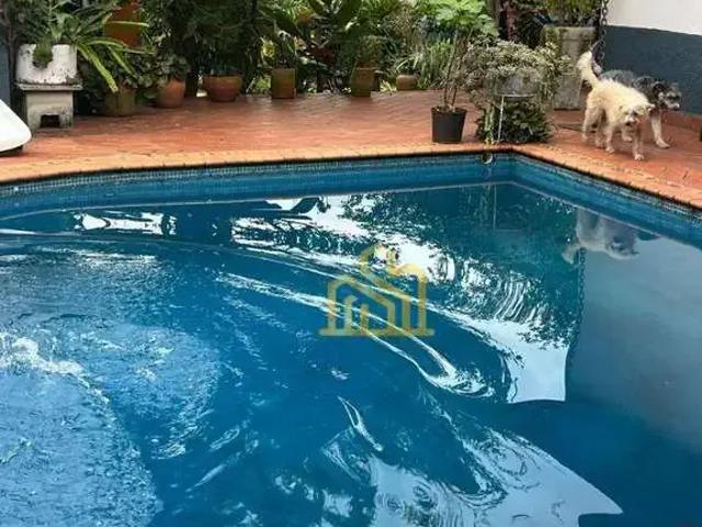 Casa / Sobrado Comercial para Locação em Atibaia/SP Jardim do Lago 4 Quartos