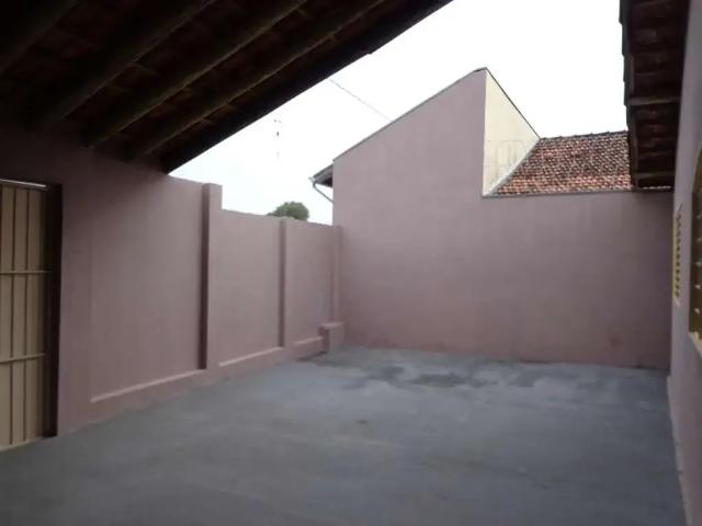 Casa / Sobrado Comercial para Locação em Agudos/SP Parque Santo Antônio 3 Quartos