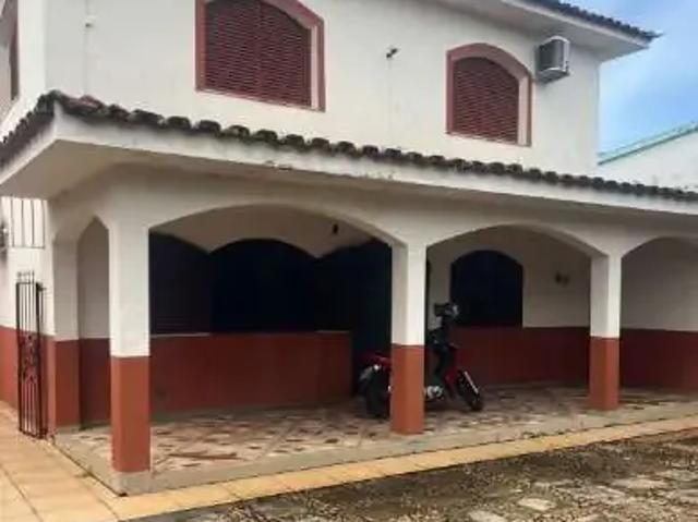 Casa / Sobrado Comercial para Locação em Anápolis/GO Centro 4 Quartos
