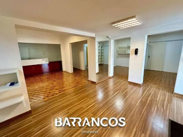 Casa / Sobrado Comercial para Locação em Araçatuba/SP Centro 1 Quartos