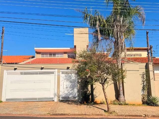 Casa / Sobrado Comercial para Locação em Araraquara/SP Vila Harmonia 4 Quartos
