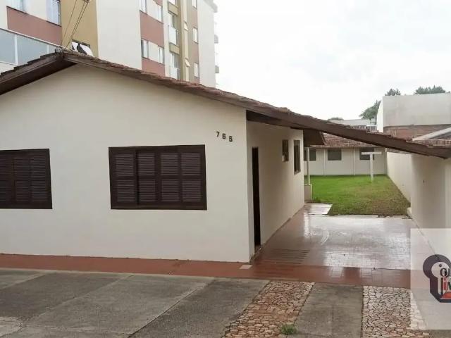 Casa / Sobrado Comercial para Locação em Araucária/PR Centro