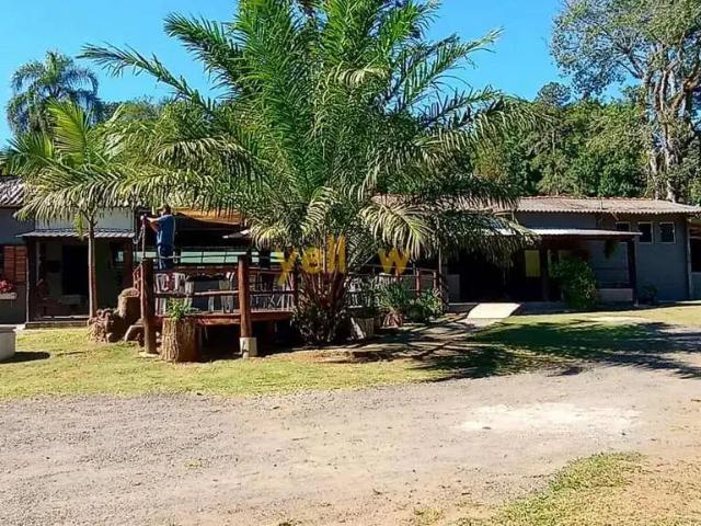 Casa / Sobrado Comercial para Locação em Arujá/SP Penhinha