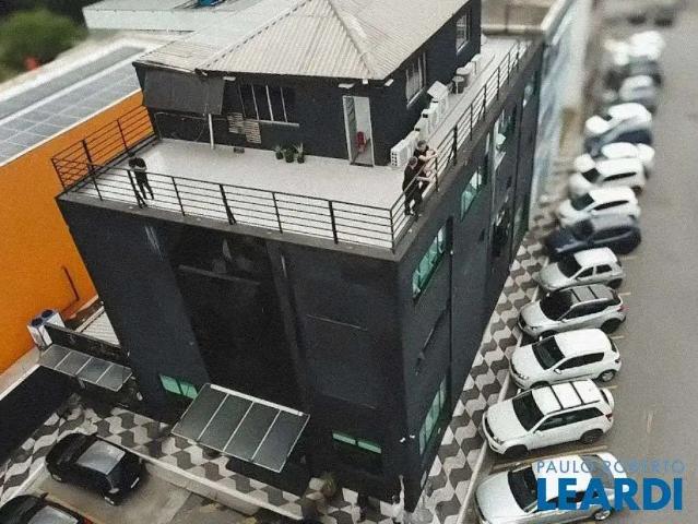 Casa / Sobrado Comercial para Locação em Barueri/SP Alphaville Conde I
