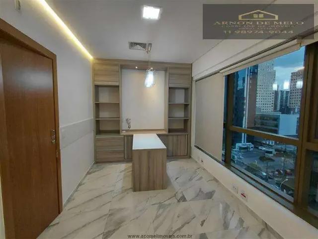Casa / Sobrado Comercial para Locação em Barueri/SP Alphaville