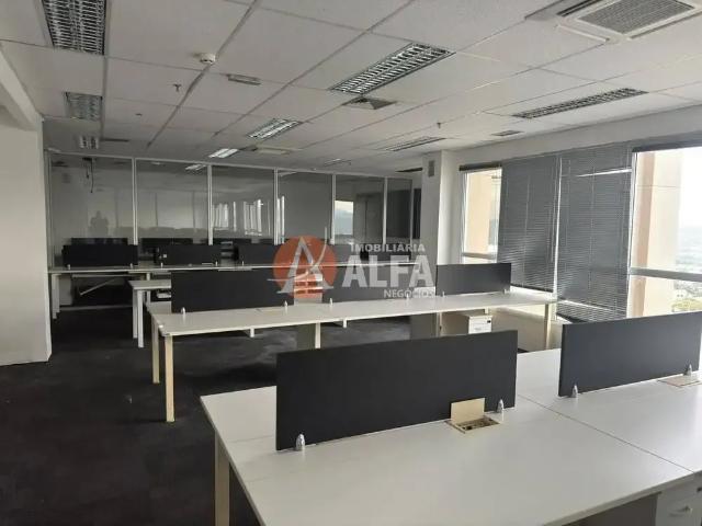 Casa / Sobrado Comercial para Locação em Barueri/SP Sítio Tamboré Alphaville