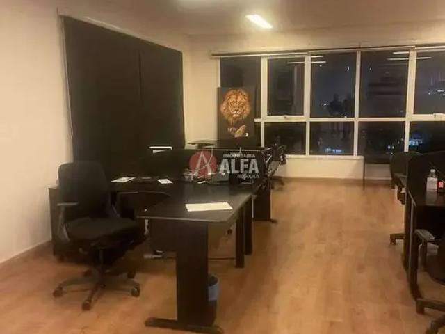 Casa / Sobrado Comercial para Locação em Barueri/SP Sítio Tamboré Alphaville