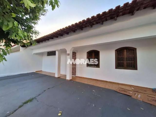 Casa / Sobrado Comercial para Locação em Bauru/SP Vila Cidade Universitária 4 Quartos