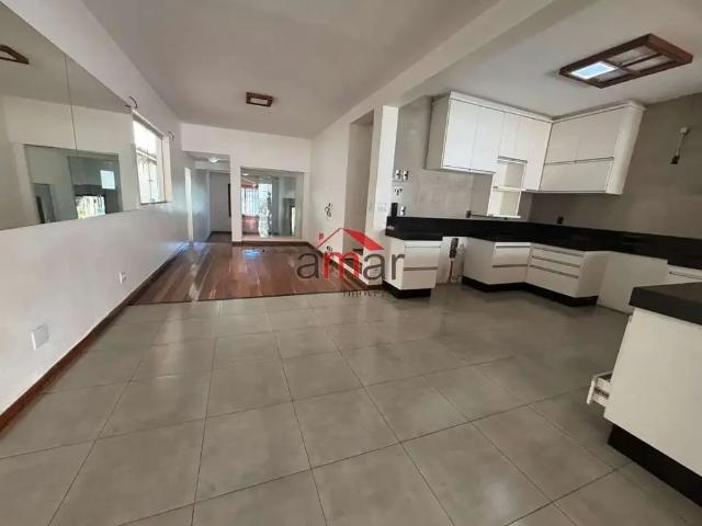 Casa / Sobrado Comercial para Locação em Belo Horizonte/MG Castelo
