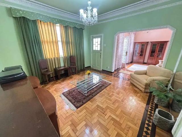 Casa / Sobrado Comercial para Locação em Belo Horizonte/MG Barroca 6 Quartos