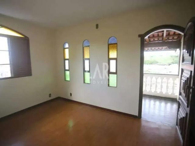 Casa / Sobrado Comercial para Locação em Belo Horizonte/MG Jardim Montanhês 5 Quartos
