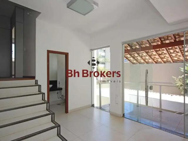 Casa / Sobrado Comercial para Locação em Belo Horizonte/MG Santa Lúcia 16 Quartos