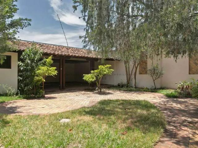 Casa / Sobrado Comercial para Locação em Belo Horizonte/MG Santa Tereza 8 Quartos