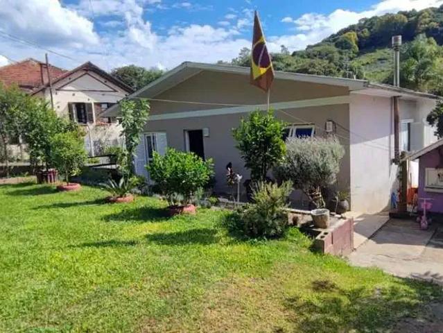 Casa / Sobrado Comercial para Locação em Bento Gonçalves/RS Vale dos Vinhedos Distrito 3 Quartos
