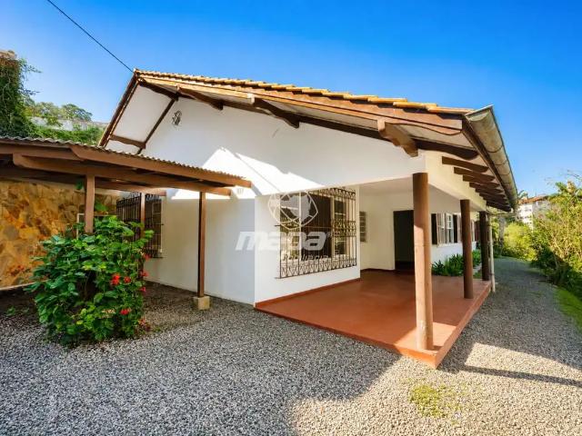 Casa / Sobrado Comercial para Locação em Blumenau/SC Bom Retiro