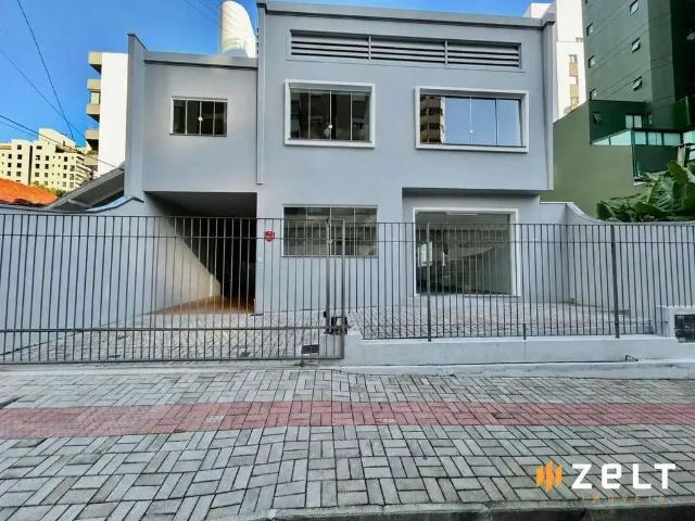 Casa / Sobrado Comercial para Locação em Blumenau/SC Jardim Blumenau