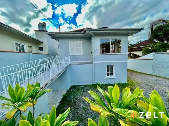 Casa / Sobrado Comercial para Locação em Blumenau/SC Velha