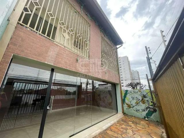Casa / Sobrado Comercial para Locação em Cuiabá/MT Alvorada 3 Quartos