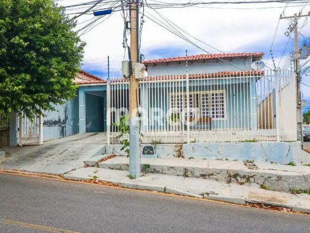 Casa / Sobrado Comercial para Locação em Cuiabá/MT Jardim Cuiabá 5 Quartos