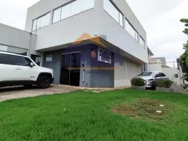 Casa / Sobrado Comercial para Locação em Cuiabá/MT Jardim Cuiabá 9 Quartos
