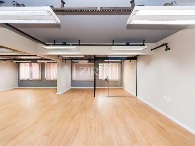 Casa / Sobrado Comercial para Locação em Curitiba/PR Centro Cívico