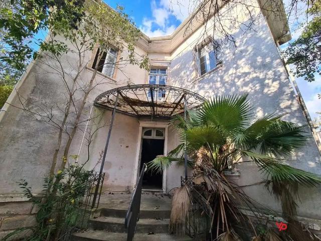 Casa / Sobrado Comercial para Locação em Curitiba/PR Centro