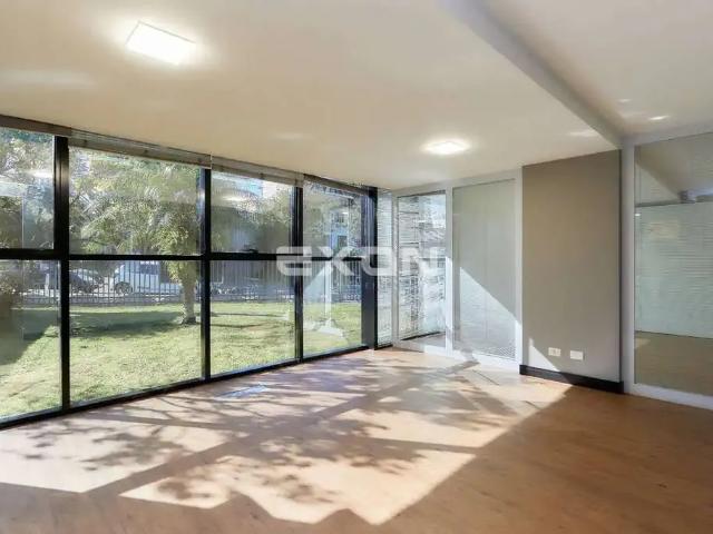 Casa / Sobrado Comercial para Locação em Curitiba/PR Ahú