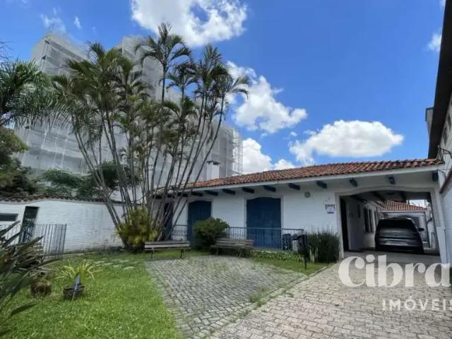 Casa / Sobrado Comercial para Locação em Curitiba/PR Alto da Glória