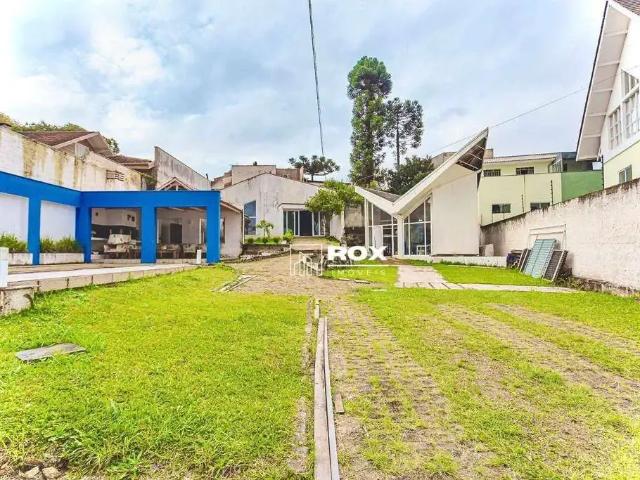 Casa / Sobrado Comercial para Locação em Curitiba/PR Alto da Glória 4 Quartos