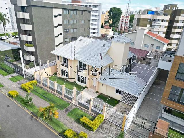 Casa / Sobrado Comercial para Locação em Curitiba/PR Alto da Glória 4 Quartos
