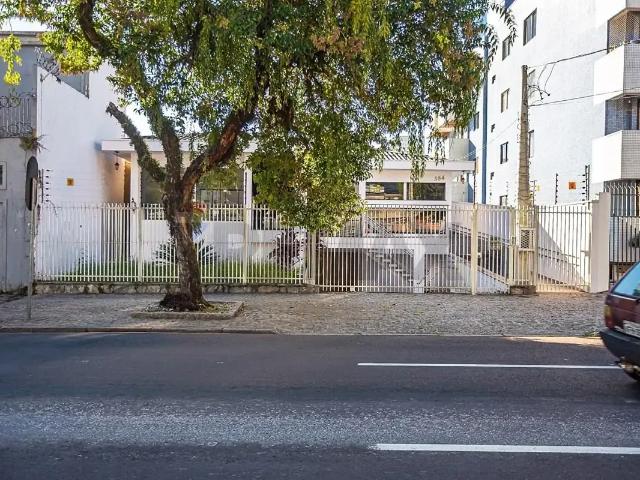Casa / Sobrado Comercial para Locação em Curitiba/PR Alto da Rua XV